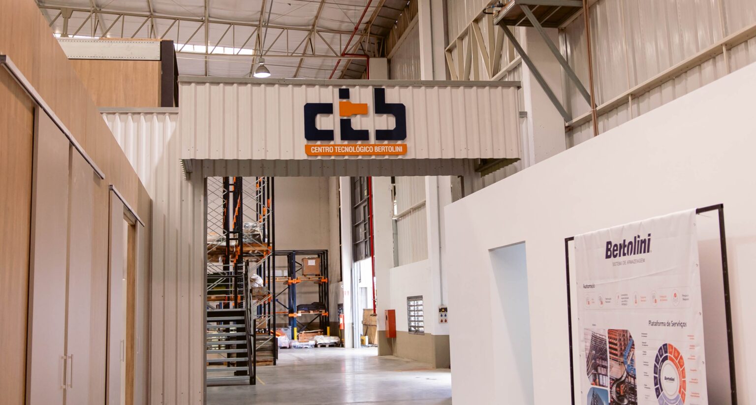 Como fazer um layout de um armazém: guia passo a passo completo ...